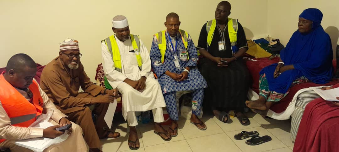 Visite des membres du COHO sur les sites des pèlerins nigériens ...