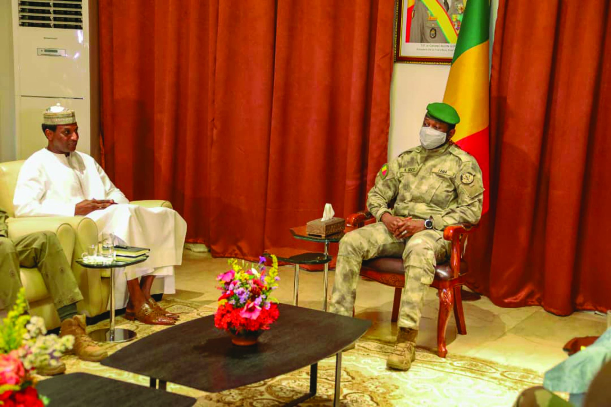 Visite de travail, hier, du Premier ministre Ali Mahaman Lamine Zeine à ...
