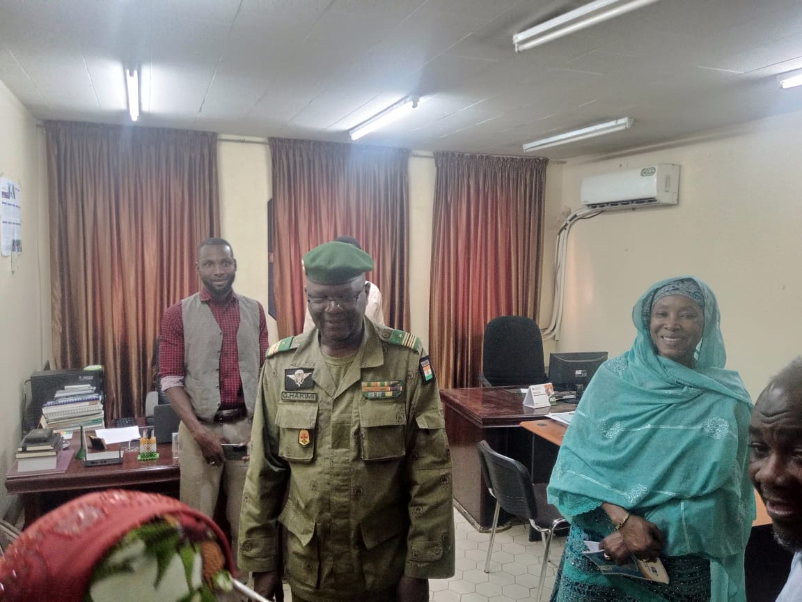 Ministère de la Santé publique : Le médecin Colonel-Major Garba Hakimi ...