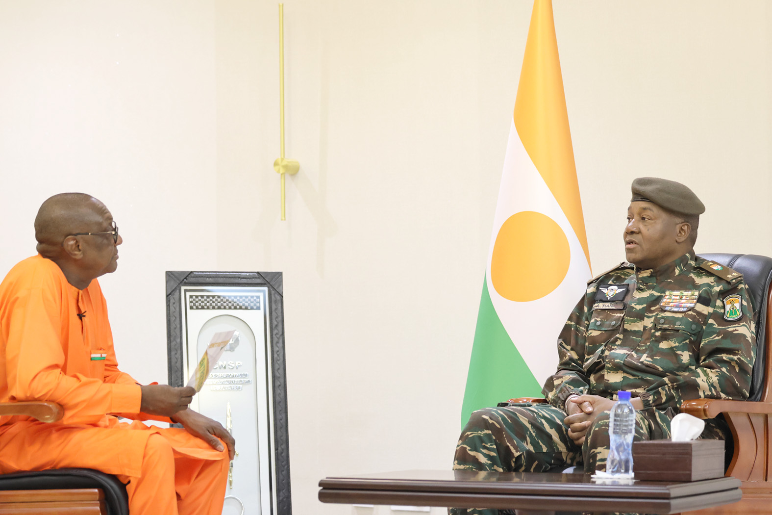 Le Président du Conseil National pour la Sauvegarde de la Patrie (CNSP ...