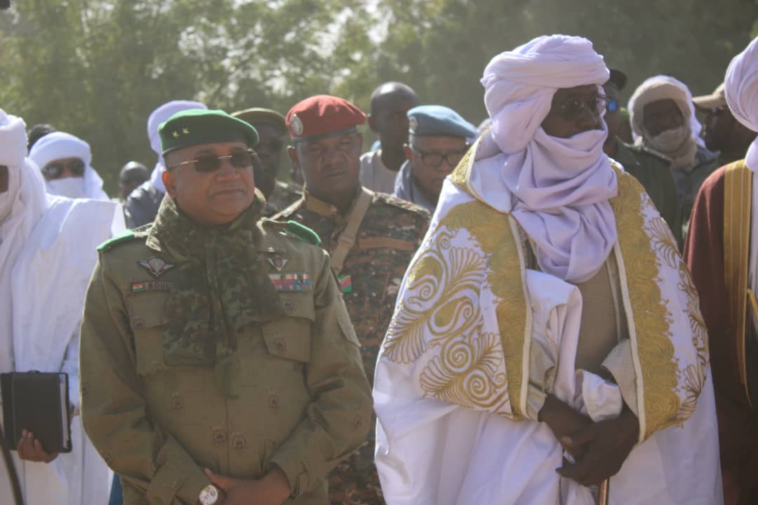 Agadez: Le Gouverneur de la région prend part à un meeting populaire à ...