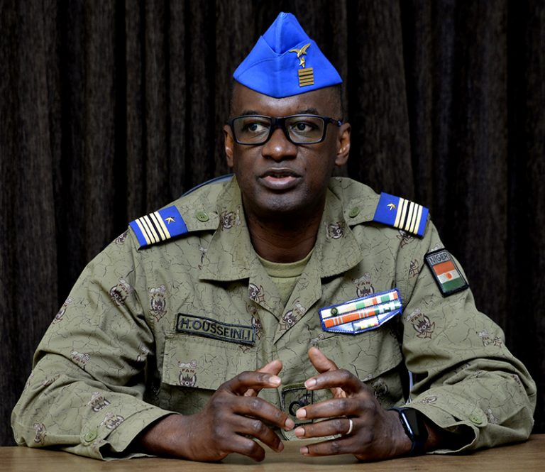 Le Directeur Général de l’ANAC-Niger, Colonel-Major Hamadou Ousseini ...