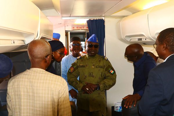 Vol inaugural de la compagnie Sky Mali au Niger : Faciliter la mobilité ...