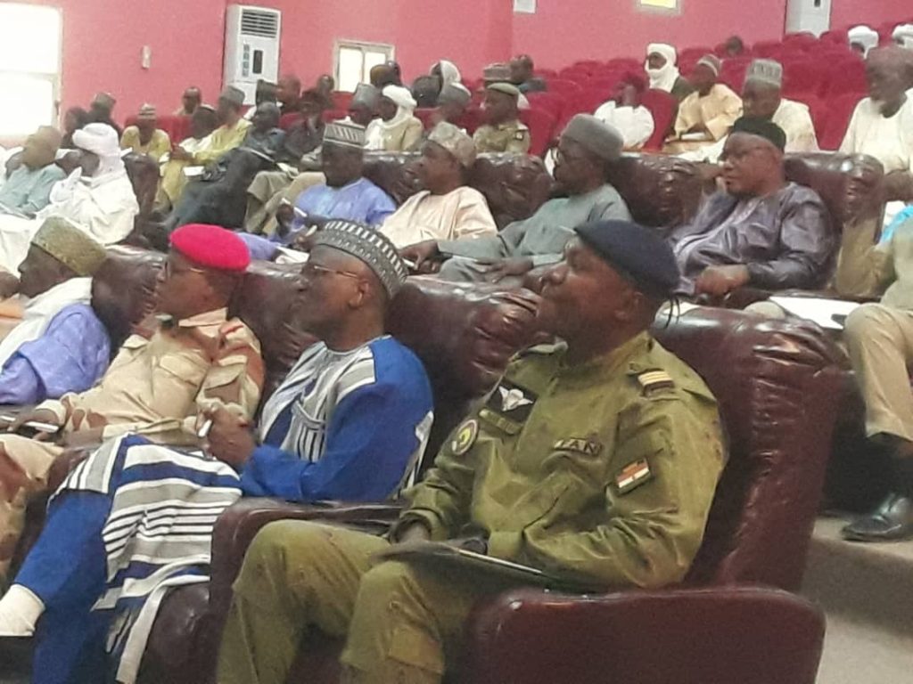 Diffa : Le gouverneur de Diffa lance les activités du Projet d’Appui au Développement des ...