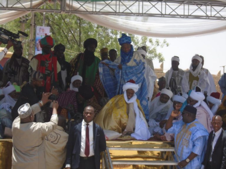 Agadez : La CAIMA met 2 000 tonnes d’engrais à la disposition de la ...